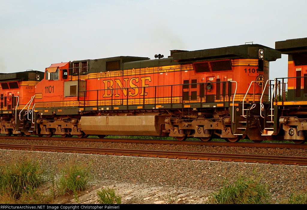 BNSF 1101